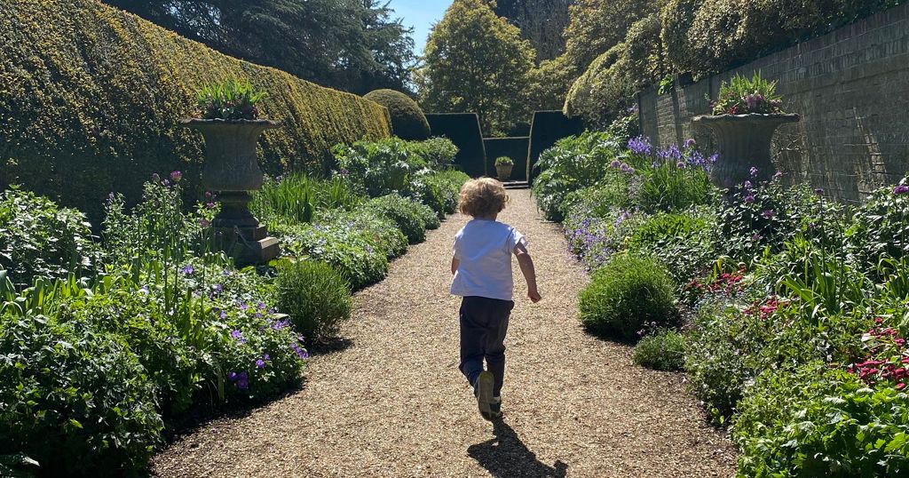 Come & Visit Ascott House | Ascott House and Gardens