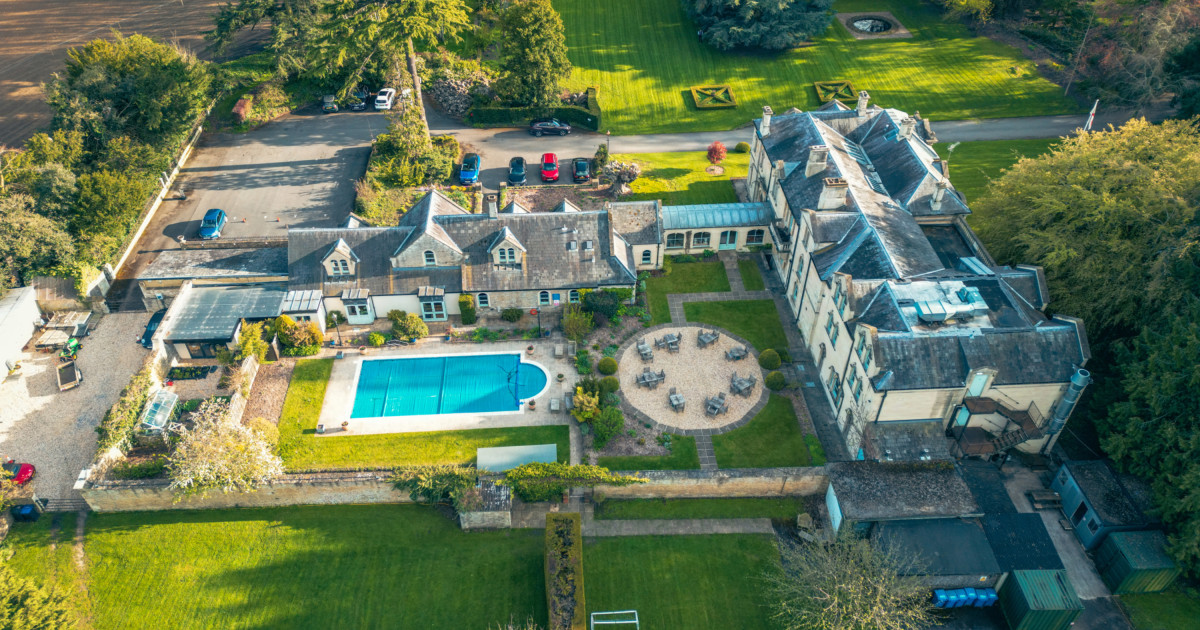 Laid back grandeur | About us at Beechfield House