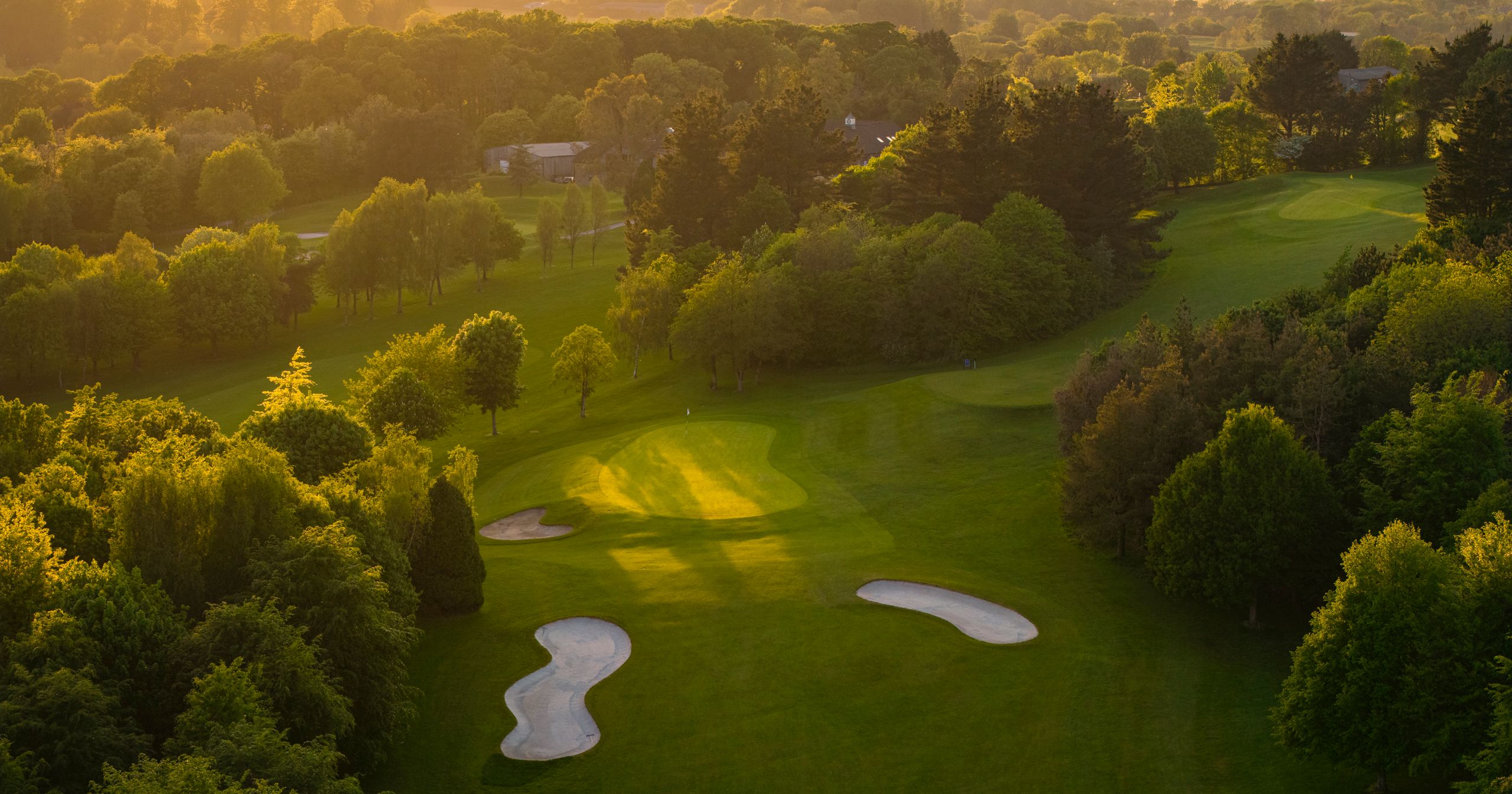 About Us | Dainton Park Golf Club | What It's Like