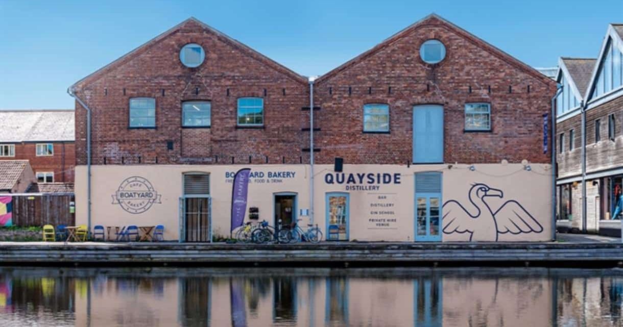 Quayside Distillery launches The Floating Bar at Quayside